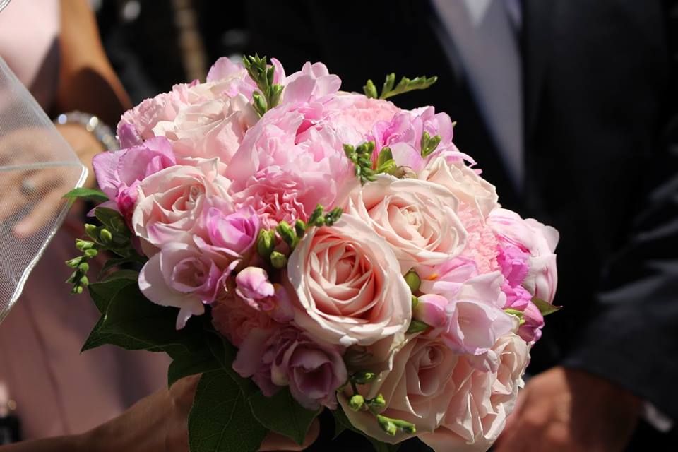Wedding Flowers Sunbury-on-Thames van Wonderen Flowers Florist